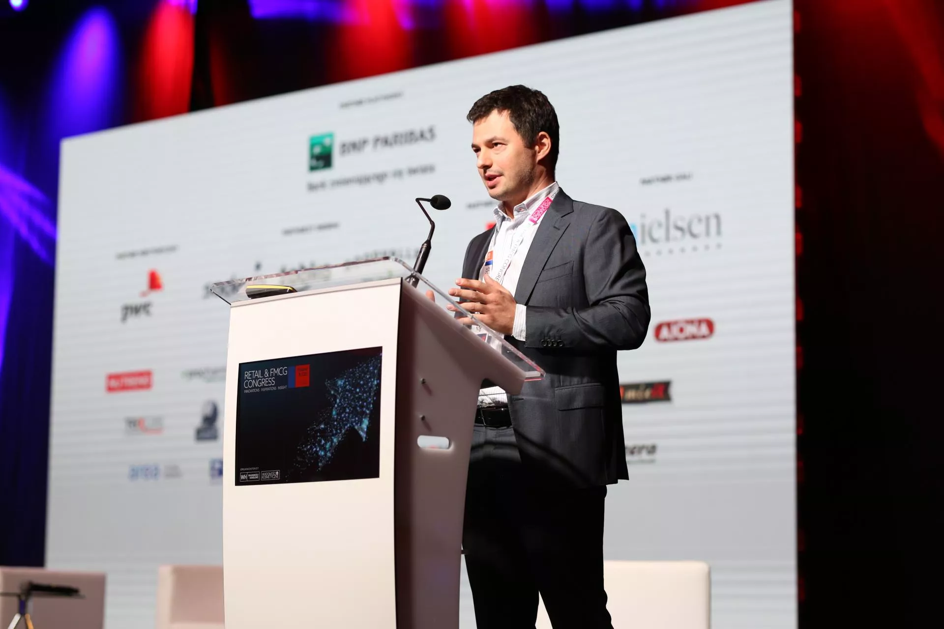 Marcin Cyganiak, Nielsen: Zakupy to polski sport narodowy. Mimo ...