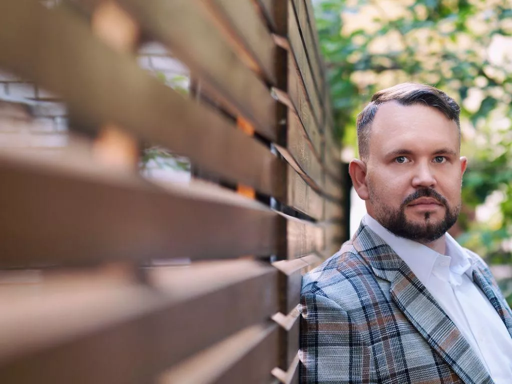 Kłopoty Pora Na Pola. Co z DeFood – drugim spożywczym biznesem Adriana ...