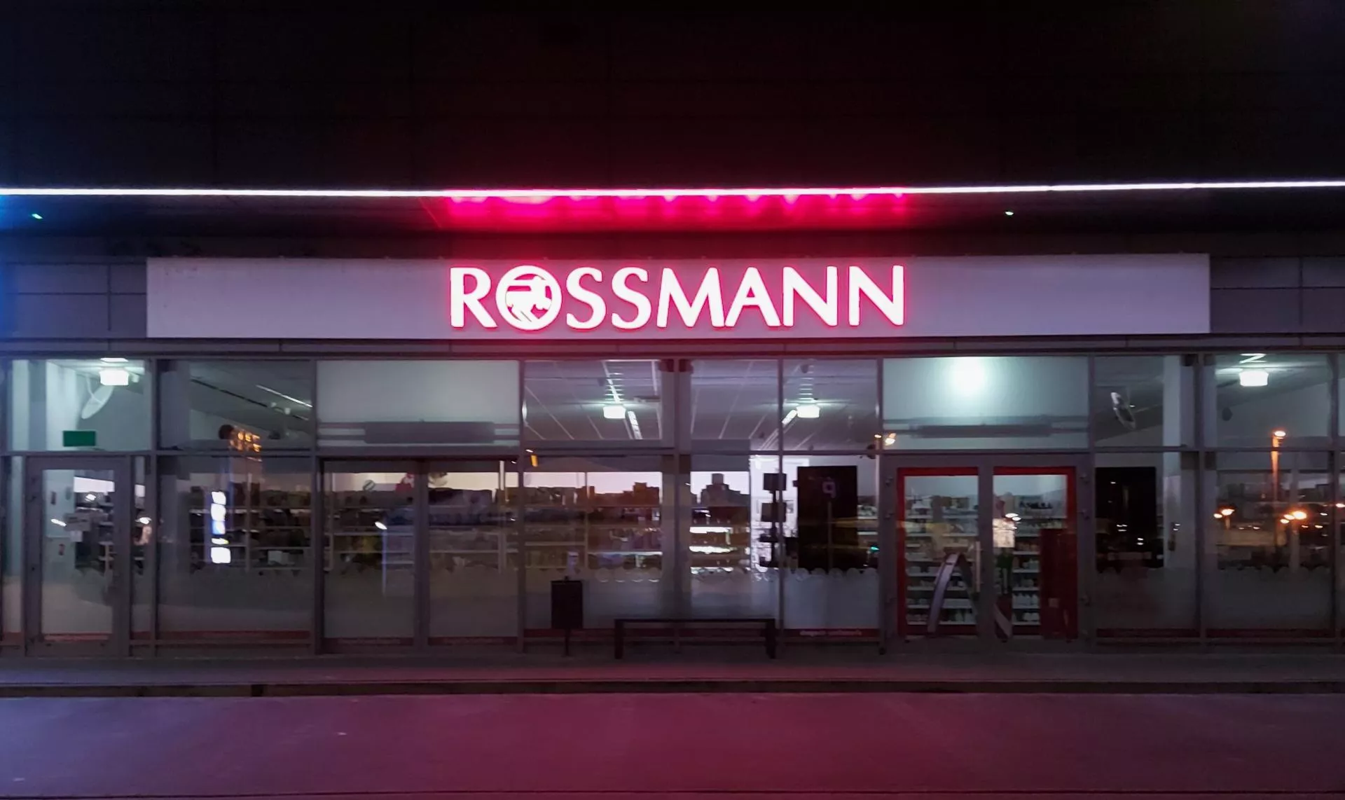 Rossmann wprowadza marki własne do innych sieci sklepów w Europie. Czy tak będzie też w Polsce?