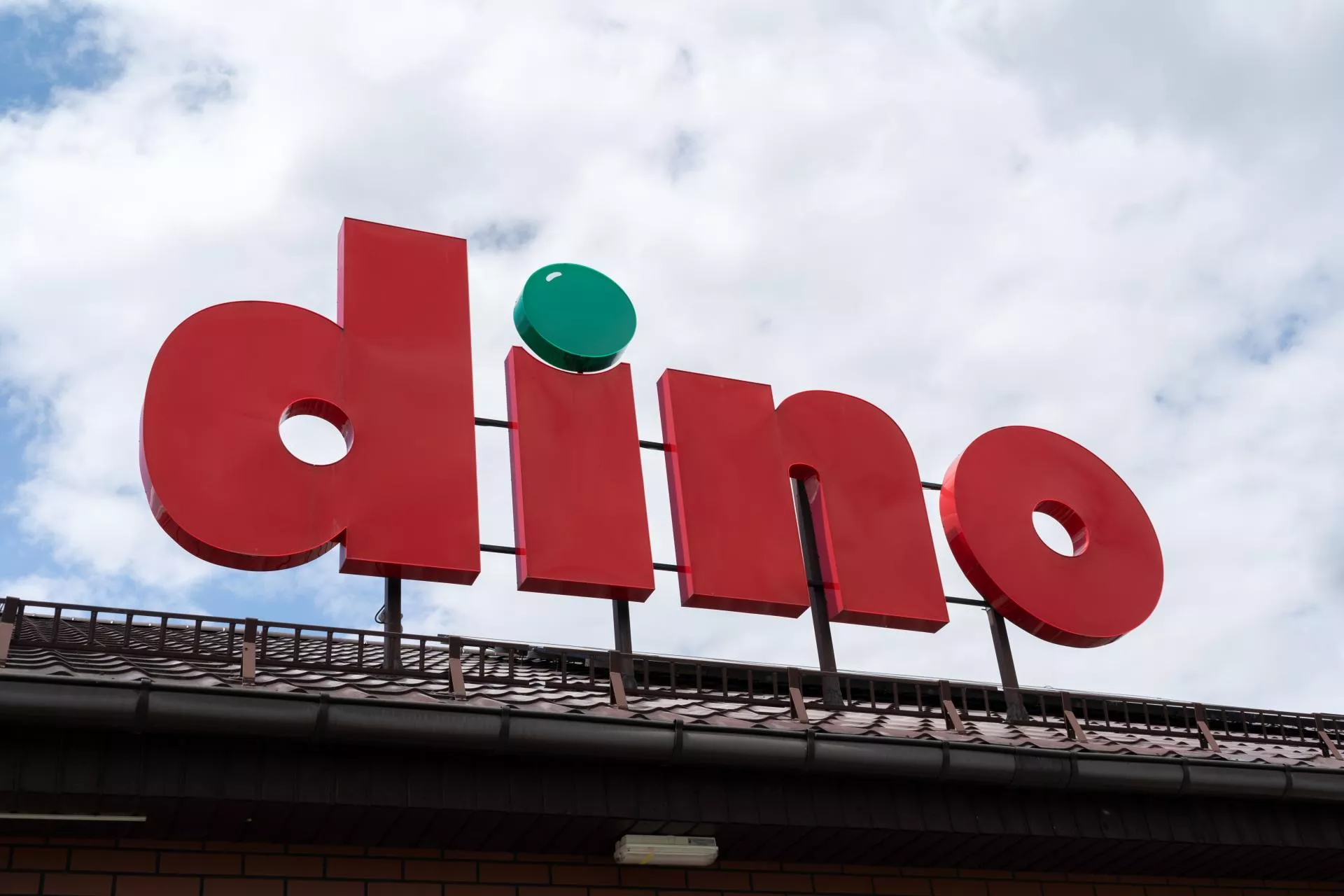 Dino mocniej integruje się z drogerią eZebra. Sieć sklepów promuje ...
