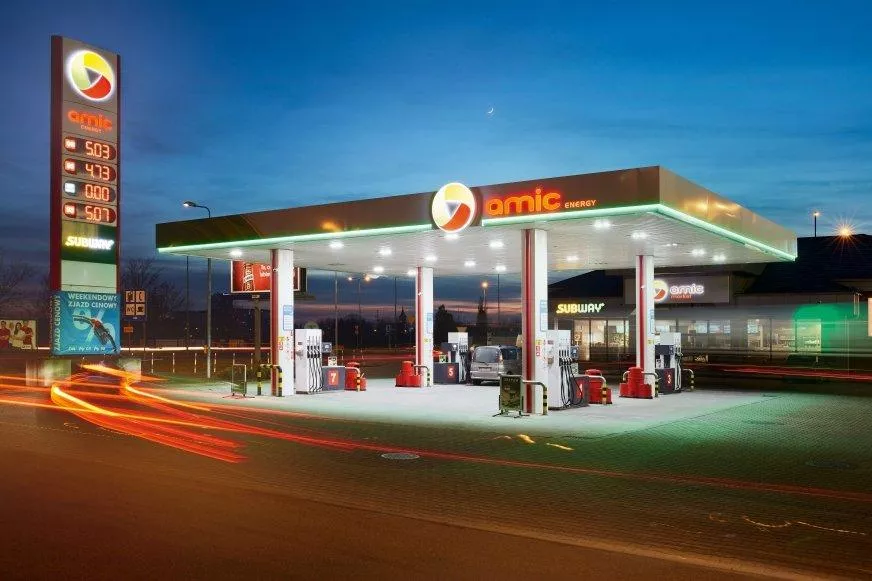 Sieć Amic Energy powiększy się o dziewięć stacji paliw. W UOKiK jest ...